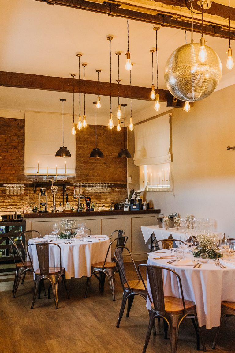 Free function room hire for weddings and parties for up to 40 people ...